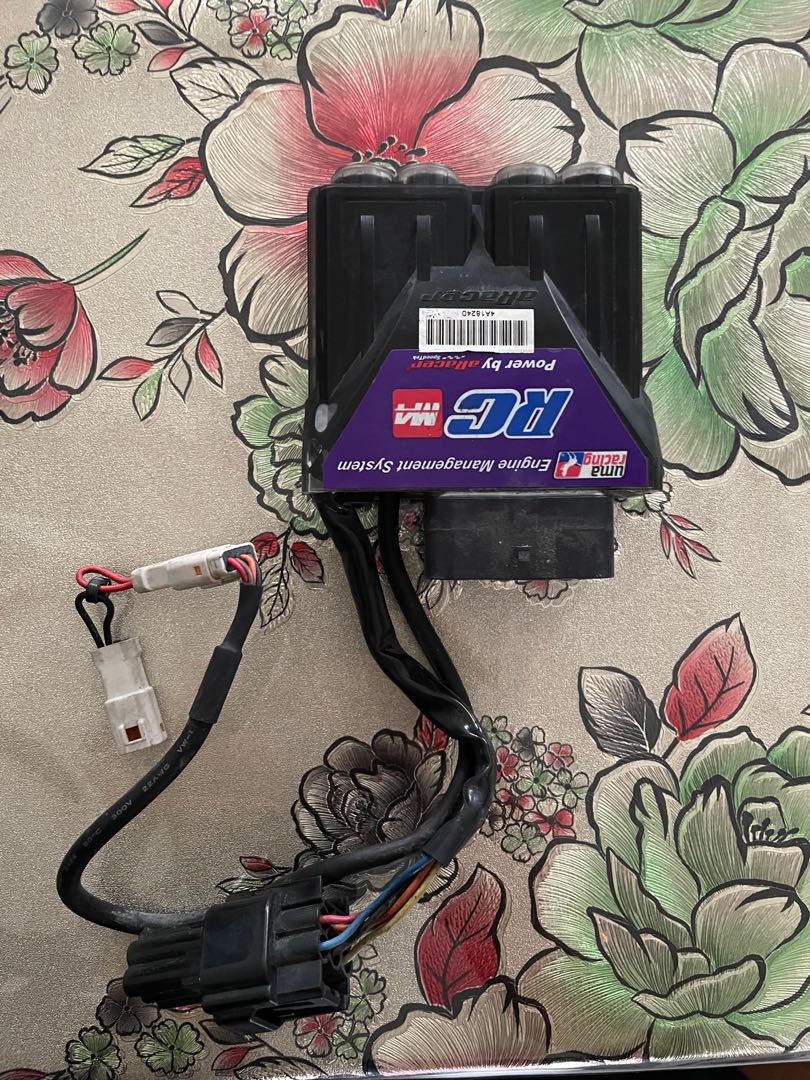 Y15zr ECU UMA M4, Motorcycles, Motorcycle Accessories on Carousell