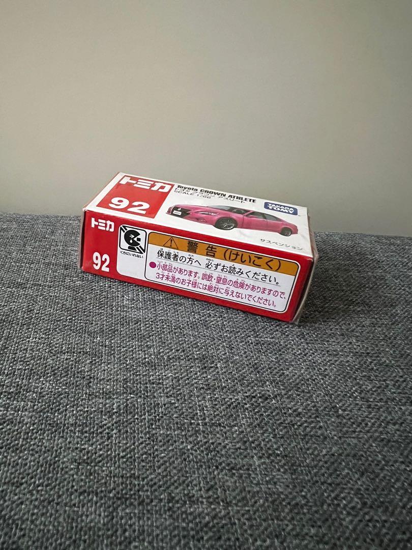 全新 Takara TOMY Tomica #92 Toyota Crown Athlete 桃紅色車, 興趣及遊戲, 玩具 & 遊戲類 - Carousell