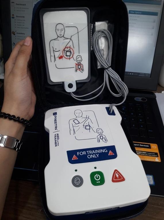 AED Ultra Trainer (Prestan), Health & Nutrition, Health Monitors ...
