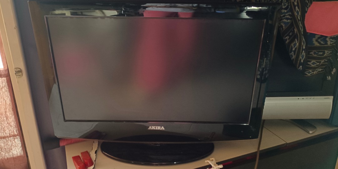 Akira LCD TV, TV & Home Appliances, TV & Entertainment, TV on Carousell