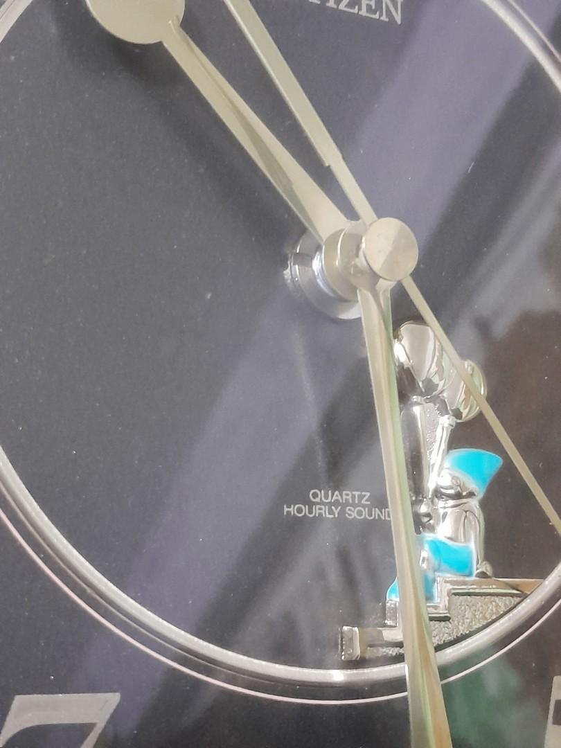 Citizen Pendulum clock hummingbird, hourly chime, working pendulum and ...