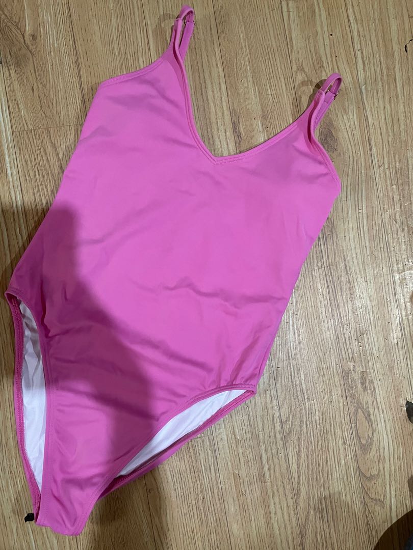 Cotton On one piece swimsuit, Women's Fashion, Swimwear, Bikinis ...