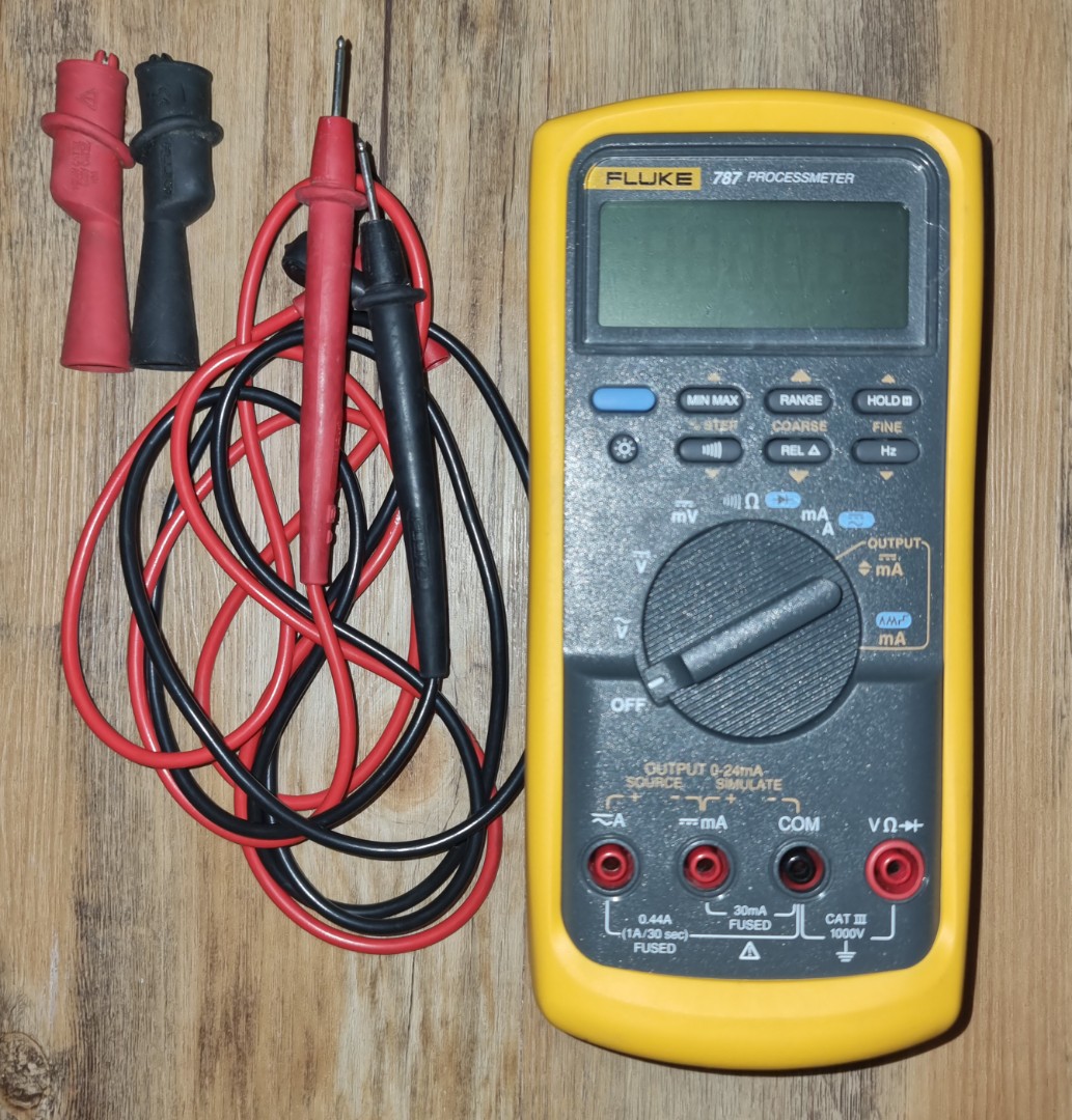 fluke 787 processmeter, Commercial & Industrial, Construction Tools ...