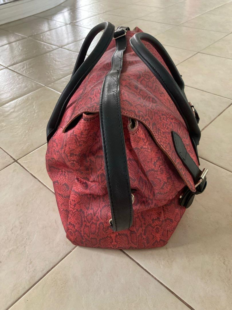 FOC Real leather duffle bag, Luxury, Bags & Wallets on Carousell