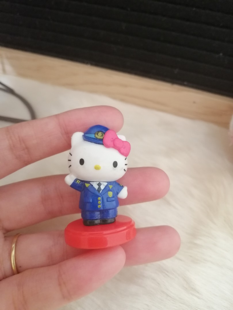 Hello kitty fig, Hobbies & Toys, Toys & Games on Carousell