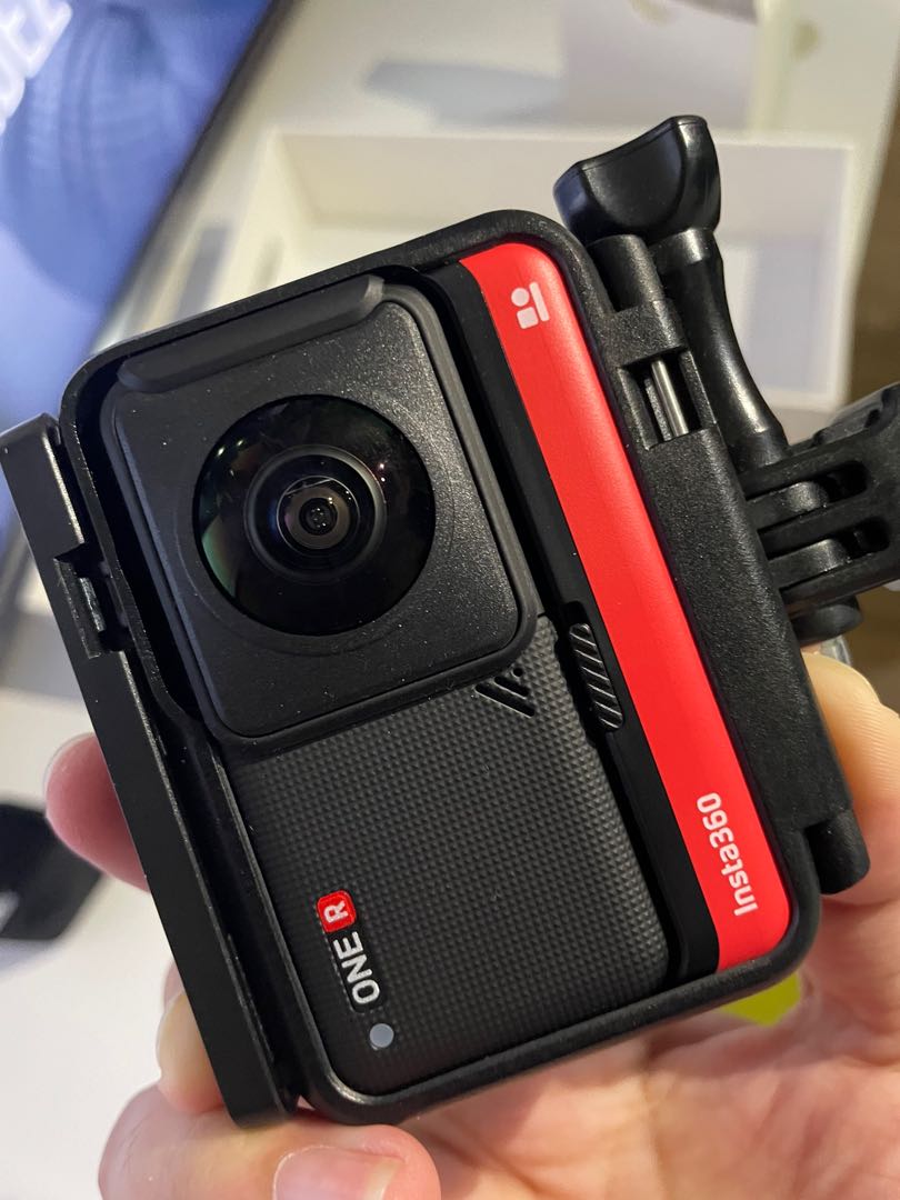 Insta 360 One R Twin Edition Action Camera, Photography, Cameras on ...