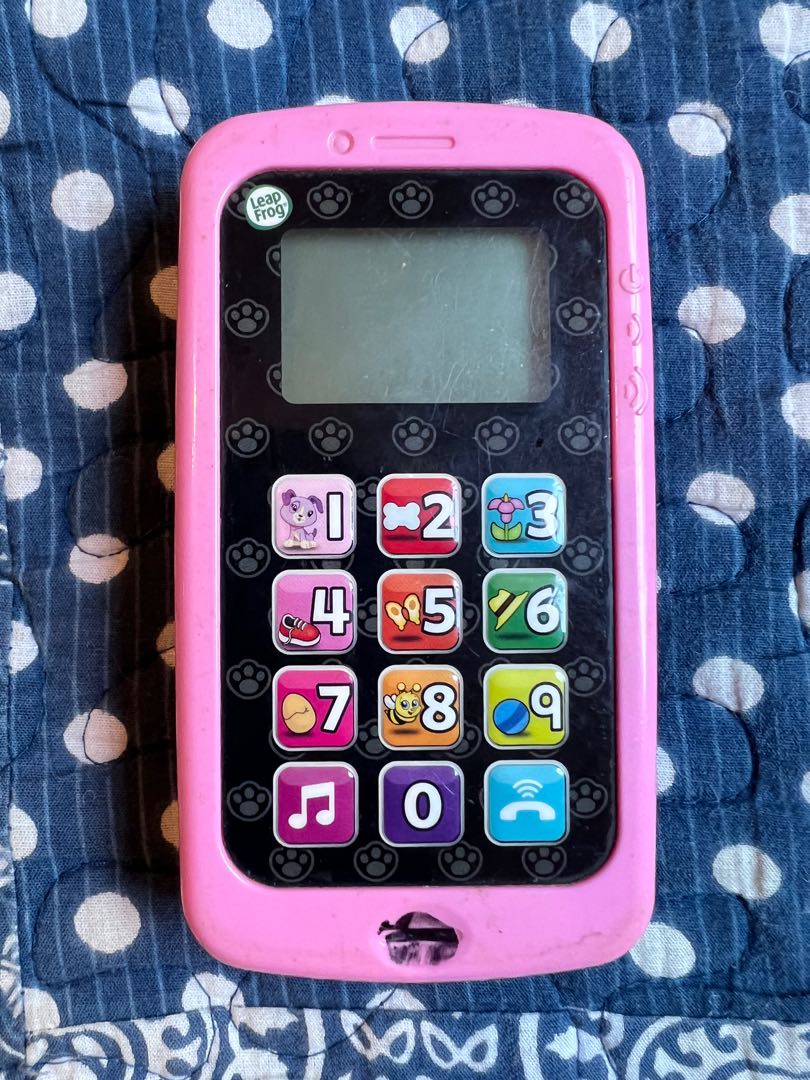 Leap Frog chat and count smart phone, Hobbies & Toys, Toys & Games on ...