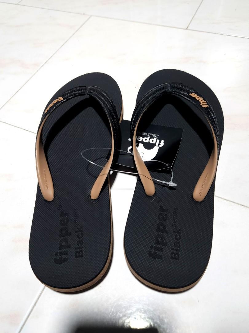 Men's Flipper Slippers / Flip flops - UK9, Men's Fashion, Footwear ...