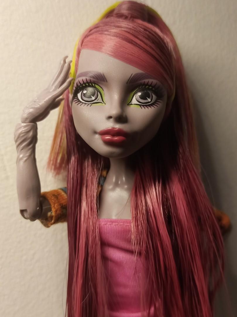 monster high marisol coxi, Hobbies & Toys, Toys & Games on Carousell