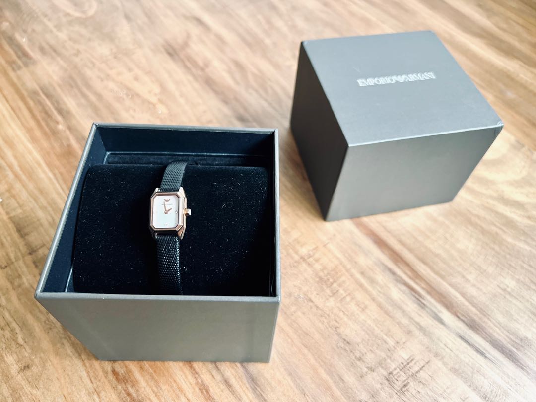 NEW Emporio Armani Watch - Black Leather AR11248, 名牌, 手錶 - Carousell