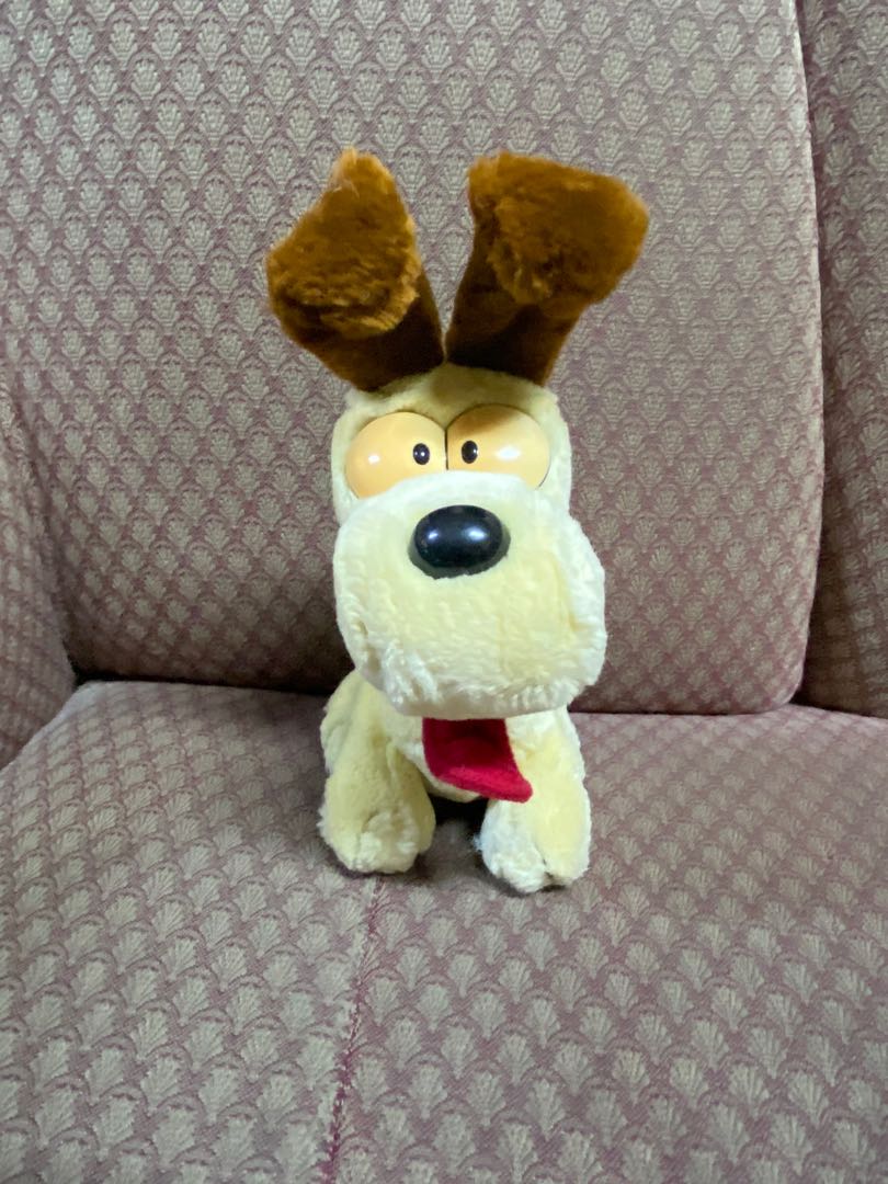 Odie Stuffed Toy, Hobbies & Toys, Toys & Games on Carousell