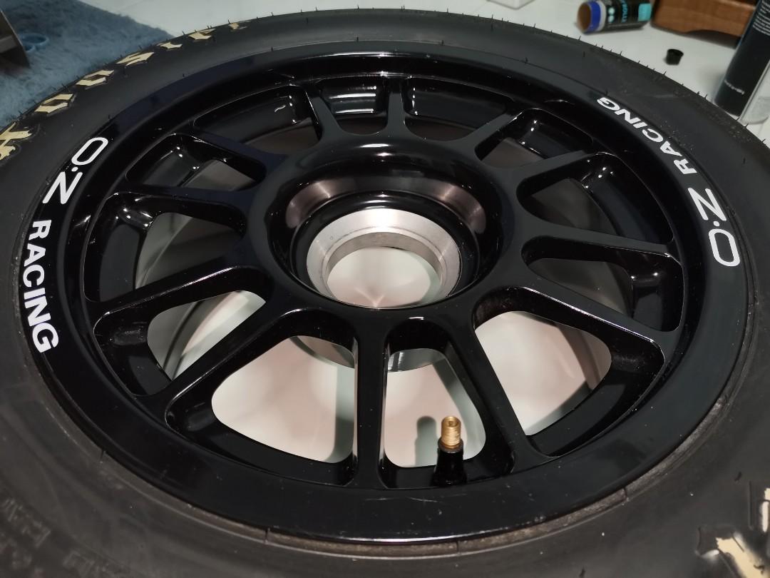 O.Z. Racing Formula SAE Wheel with Hoosier WET, Car Accessories, Tyres ...