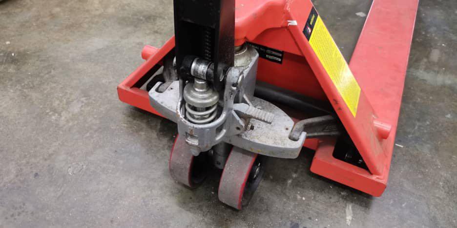 Pallet Truck/ Pallet Jet 3000kg, Auto Accessories on Carousell