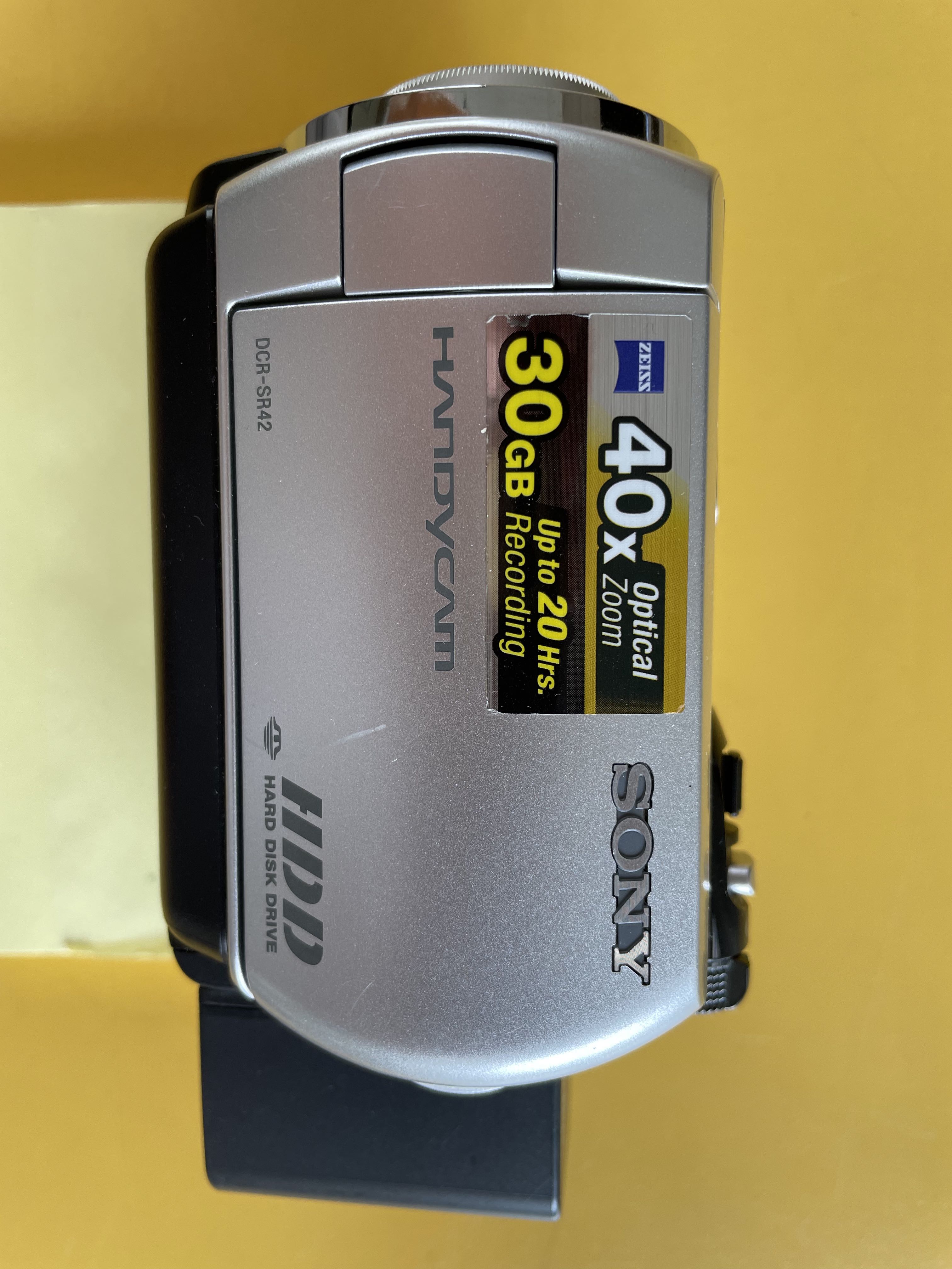 Sony Handycam DCR-SR42E, Photography, Video Cameras on Carousell