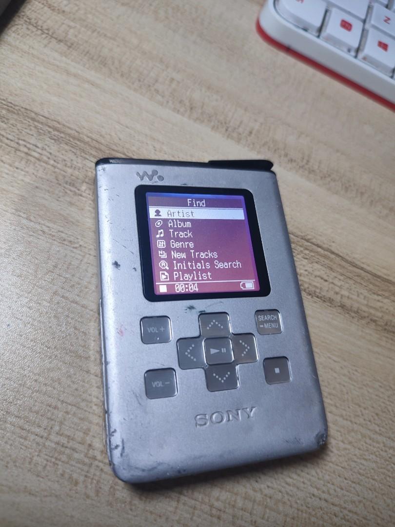 Sony NW HD-5 20GB mp3 compact music player, Audio, Portable Music ...