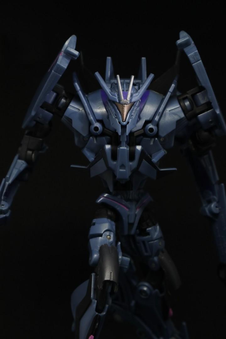 AUTHENTIC Transformers Prime Deluxe Class Soundwave, Hobbies & Toys ...