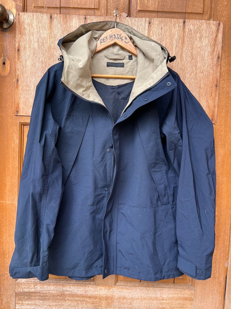 UNIQLO RAIN JACKET, Men's Fashion, Coats, Jackets and Outerwear on ...