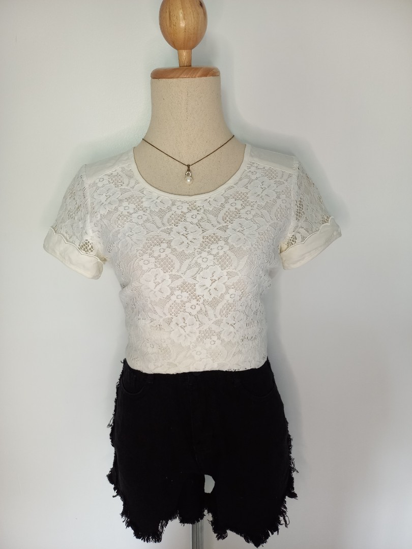 White elegant lace tops girly/ office wear, Women's Fashion, Tops ...