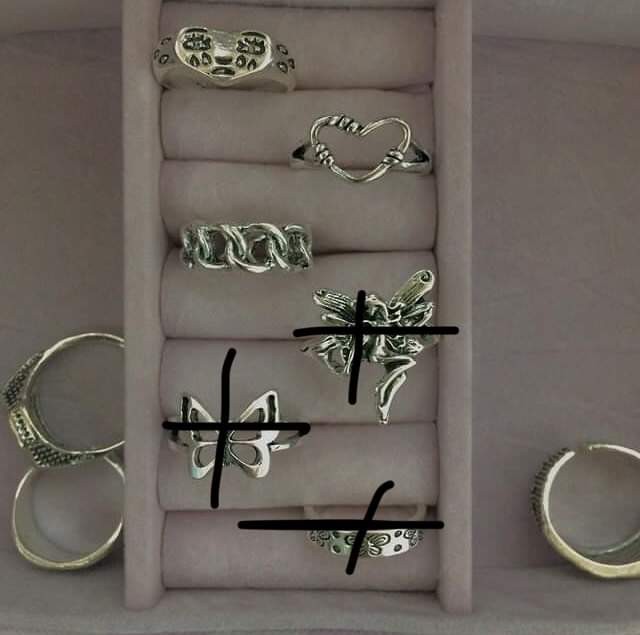 Y2K AESTHETIC RINGS, Women's Fashion, Jewelry & Organizers, Rings on Carousell