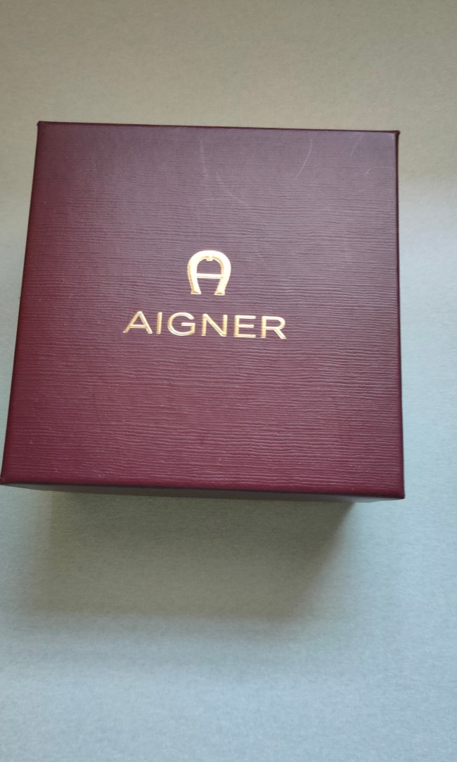 Aigner gift box, Looking For on Carousell