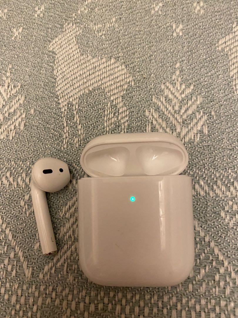 AirPod Gen 2 Left, Mobile Phones & Gadgets, Other Gadgets on Carousell
