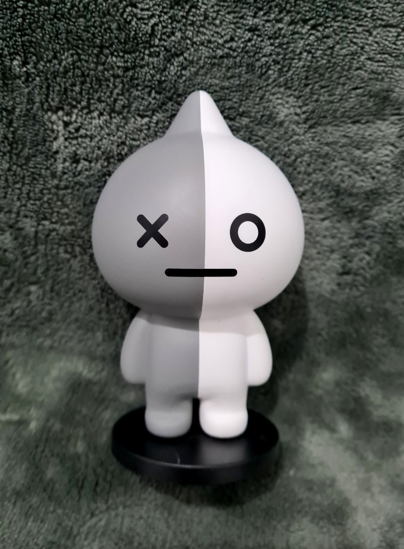 BTS BT21 Van figure, Hobbies & Toys, Memorabilia & Collectibles, K-Wave ...