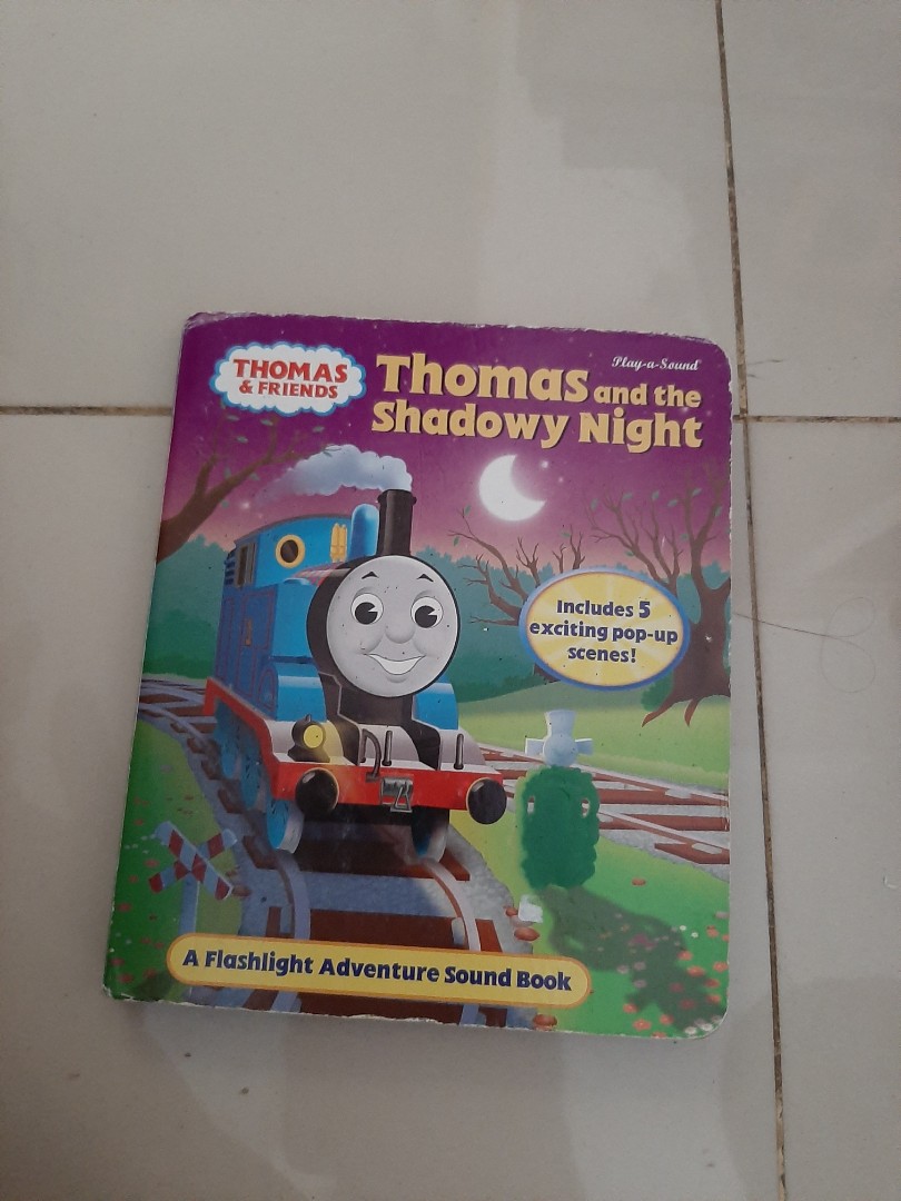 Buku pop up thomas, Buku & Alat Tulis, Buku Anak-Anak di Carousell
