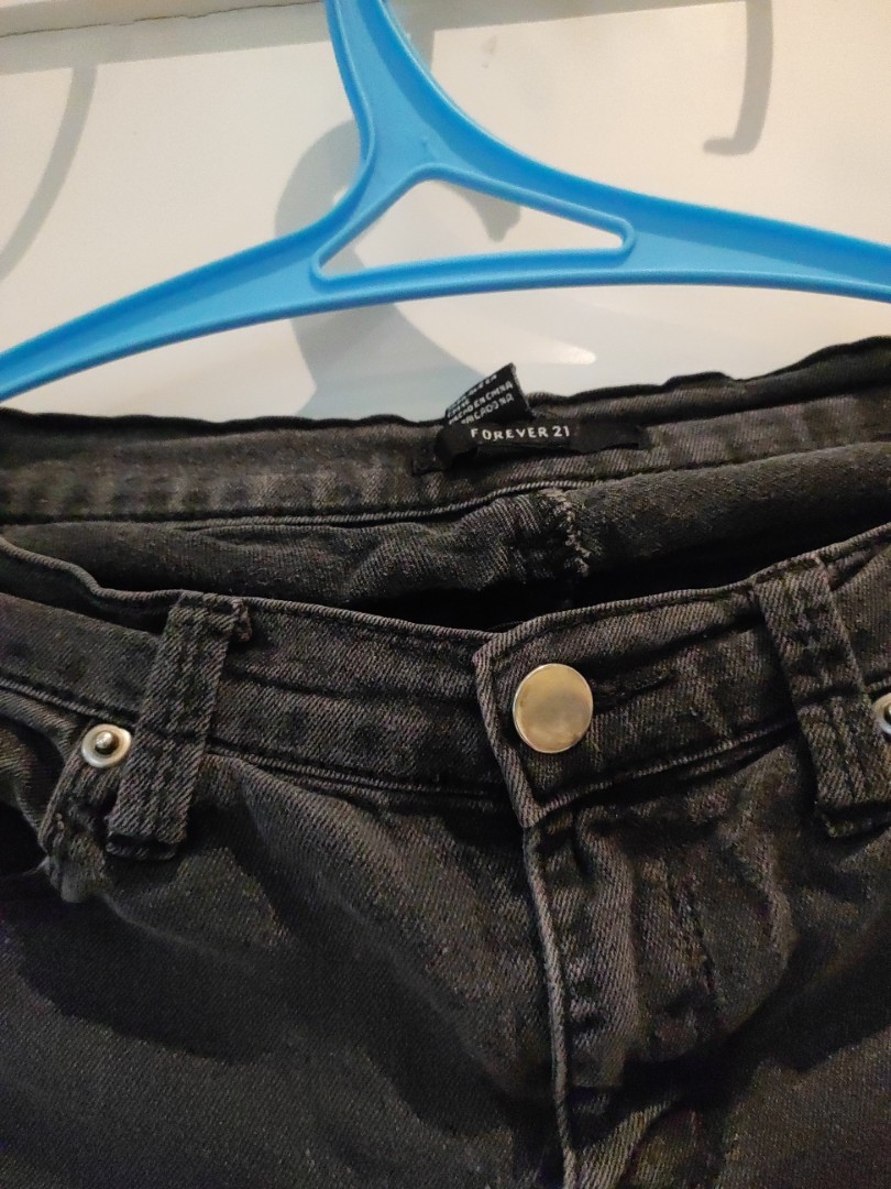 Forever 21 faded black maong jeans, Women's Fashion, Bottoms, Jeans on ...