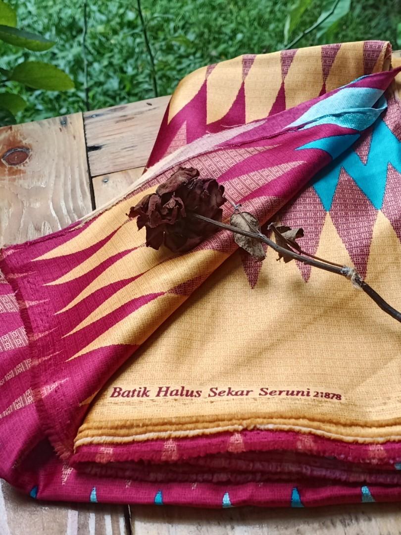 Bahan Kain Silk Halus Sekar Seruni, Desain & Kerajinan Tangan, Lainnya ...