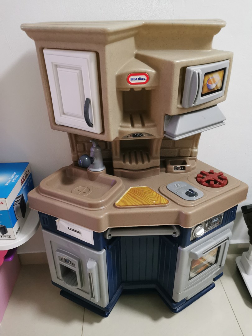 Little tikes kitchen, Babies & Kids, Baby Nursery & Kids Furniture ...