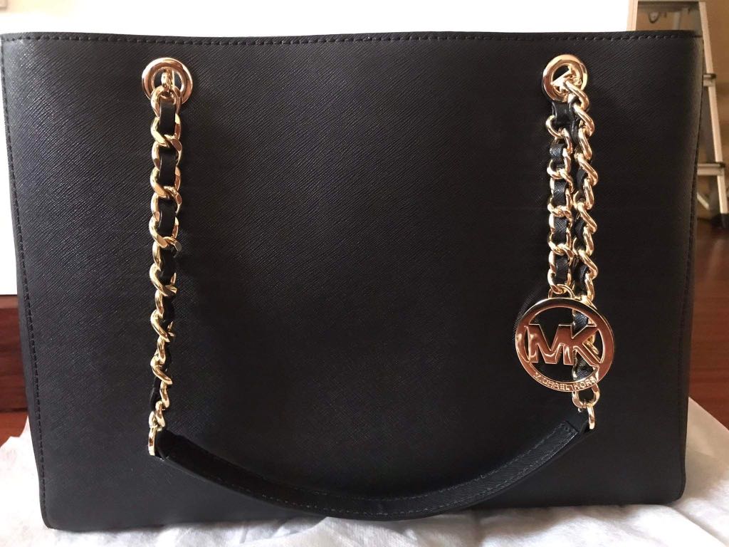 MK (Original), Women's Fashion, Bags & Wallets, Purses & Pouches on ...
