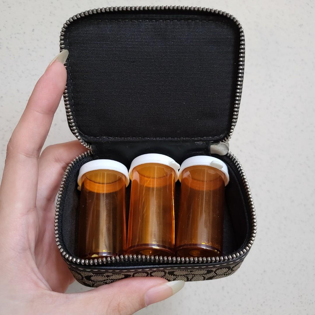 original Coach pill box, Women's Fashion, Bags & Wallets, Purses ...