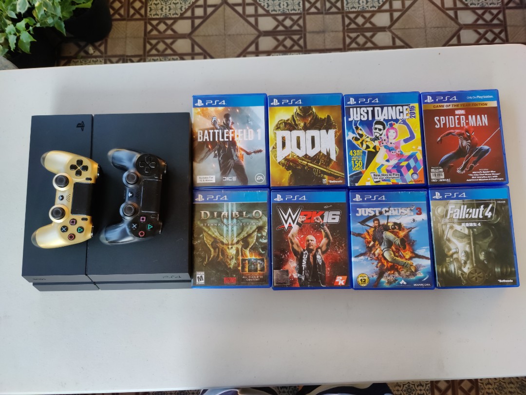 PS4 FAT 500GB 2 CONTROLLERS WITH GAMES, Video Gaming, Video Game ...