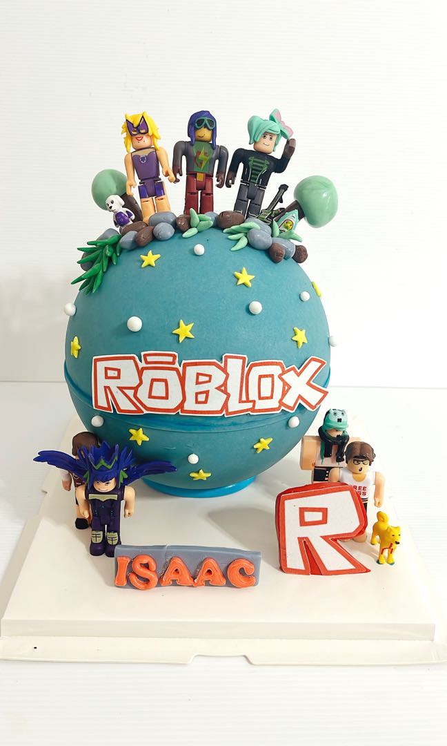 Roblox pinata cake/custom cake, Food & Drinks, Homemade Bakes on Carousell