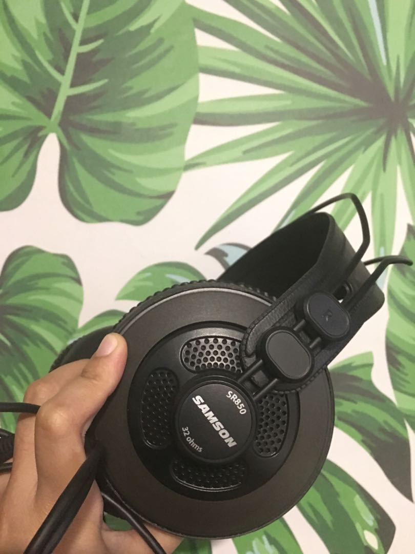 Samson Headset, Audio, Headphones & Headsets on Carousell