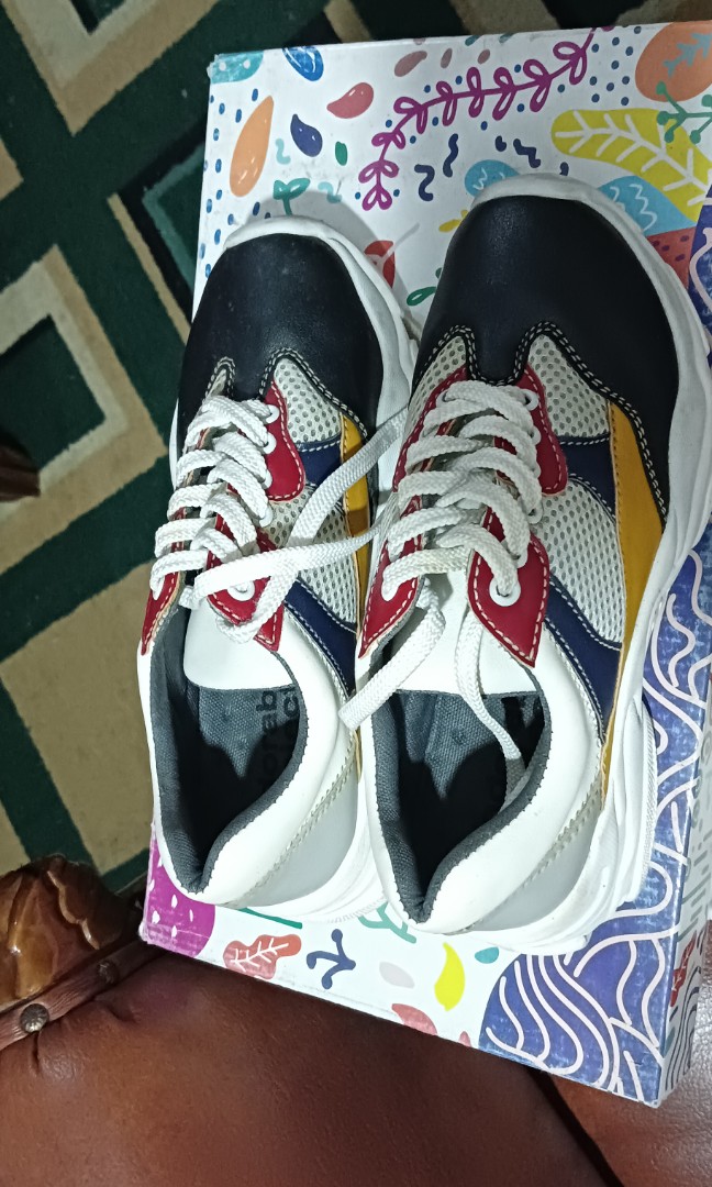 Sepatu sneakers adorable project, Fesyen Wanita, Sepatu di Carousell