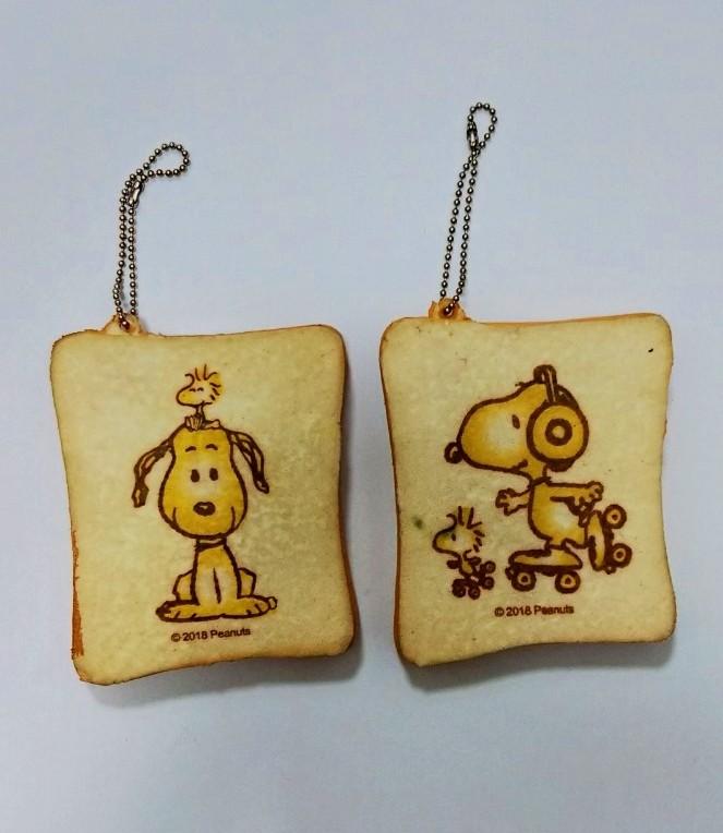 Snoopy Bread Keychain Set, Hobbies & Toys, Collectibles & Memorabilia ...