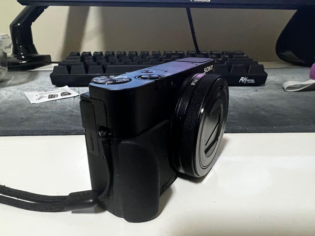 sony rx100v, Photography, Cameras on Carousell