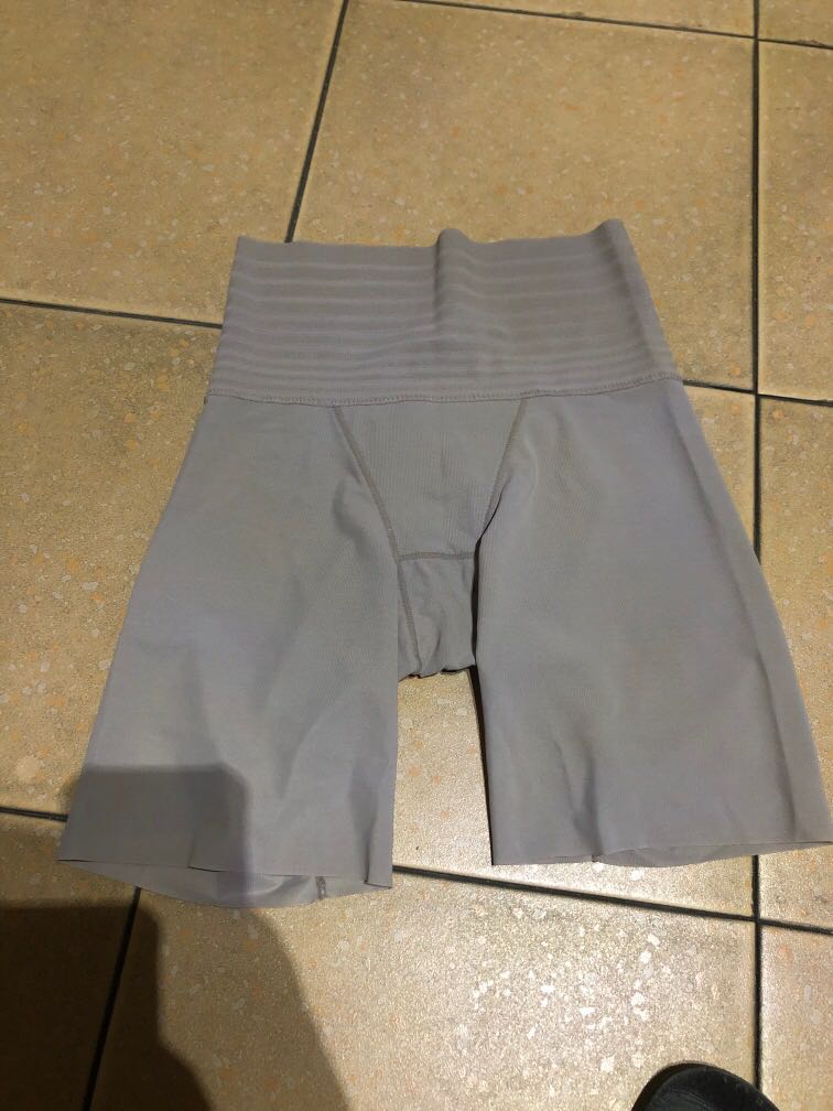 UNIQLO nude shapewear, Women's Fashion, Undergarments & Loungewear on ...