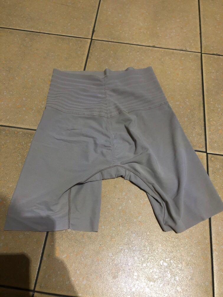 UNIQLO nude shapewear, Women's Fashion, Undergarments & Loungewear on ...