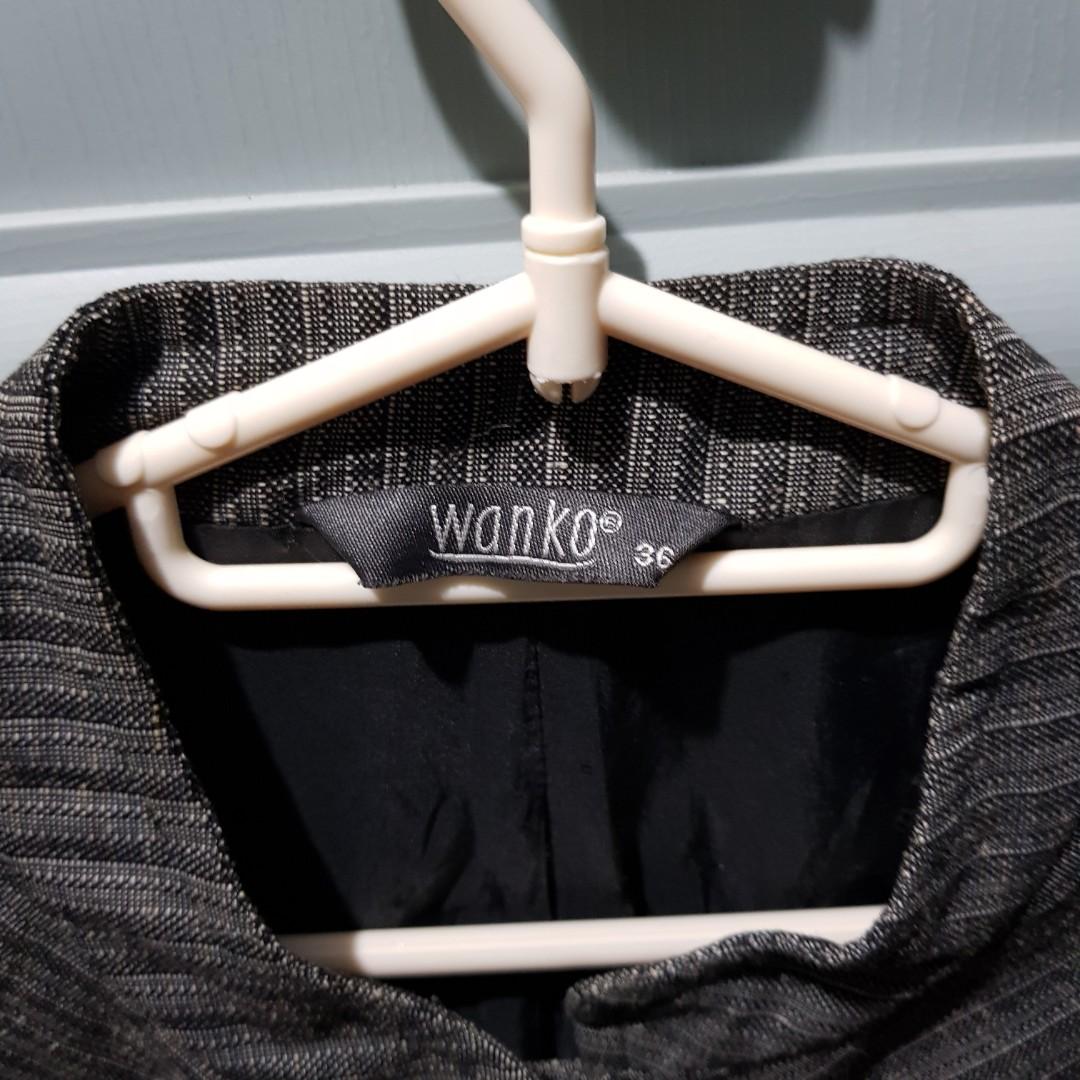 Wanko | Blazer, Women's Fashion, Coats, Jackets and Outerwear on Carousell