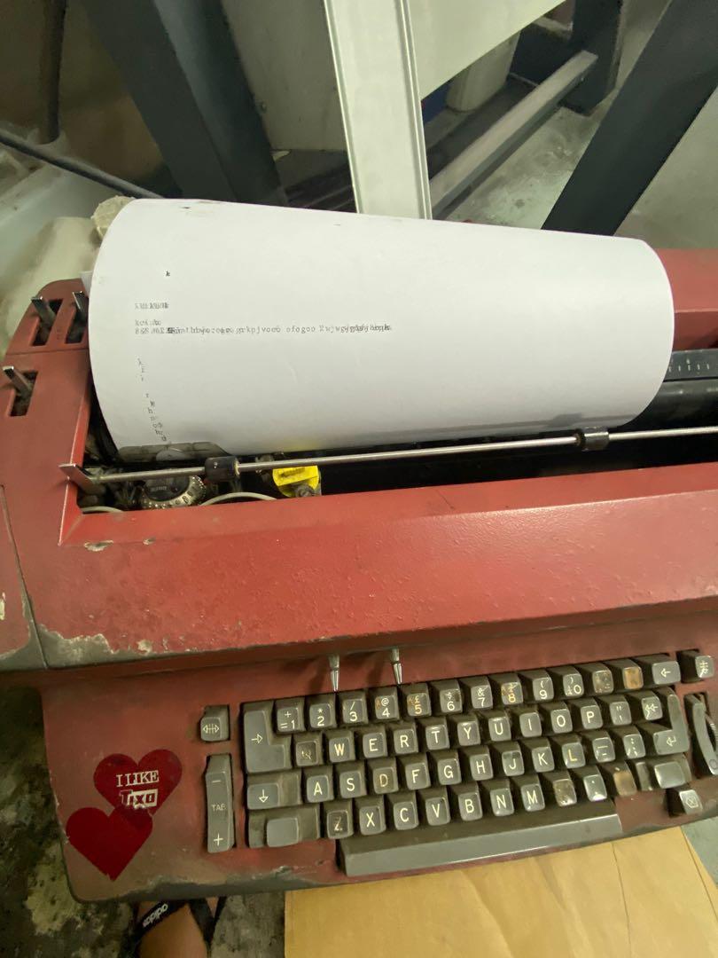 1960s IBM typewriter, Hobbies & Toys, Memorabilia & Collectibles ...