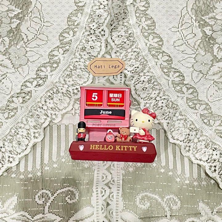 2006 Sanrio Hello Kitty Post Office Calendar Figure | kalender pajangan ...