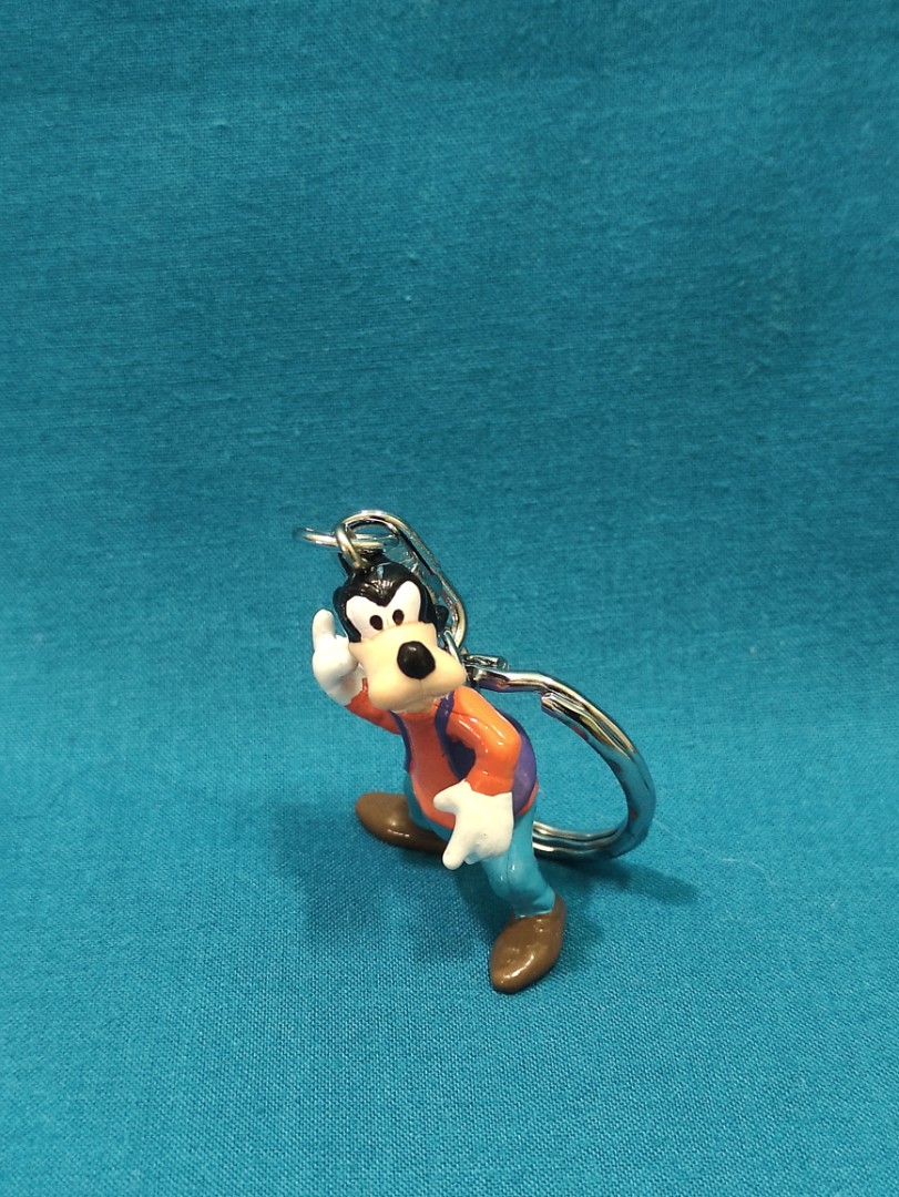 Disney Goofy Mini Figure Charm Keychain, Hobbies & Toys, Toys & Games ...