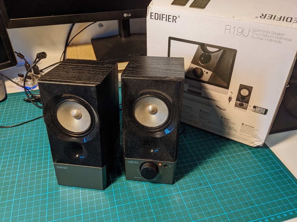 Edifier R19U usb+aux speakers, Audio, Soundbars, Speakers & Amplifiers ...