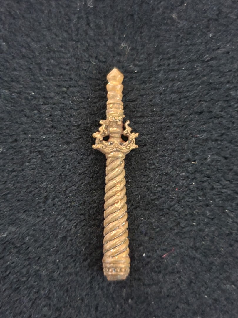 Phra archan pleng taowesuwan baton (temple batch ), Hobbies & Toys ...