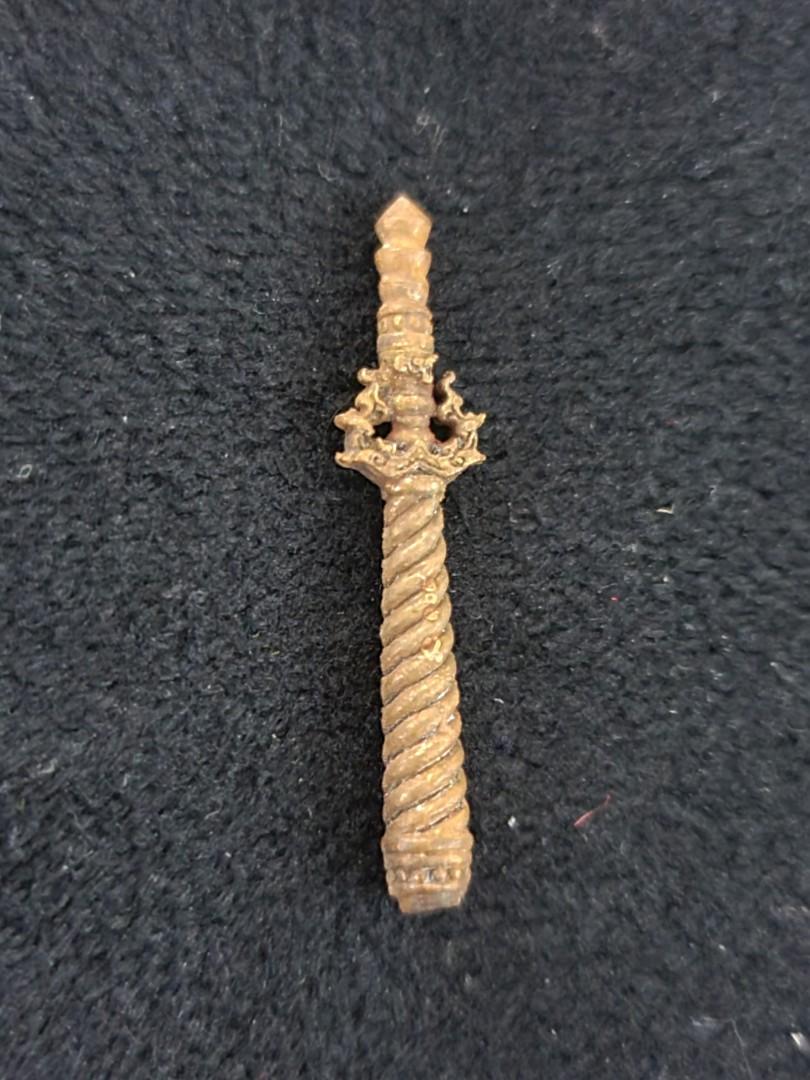 Phra archan pleng taowesuwan baton (temple batch ), Hobbies & Toys ...