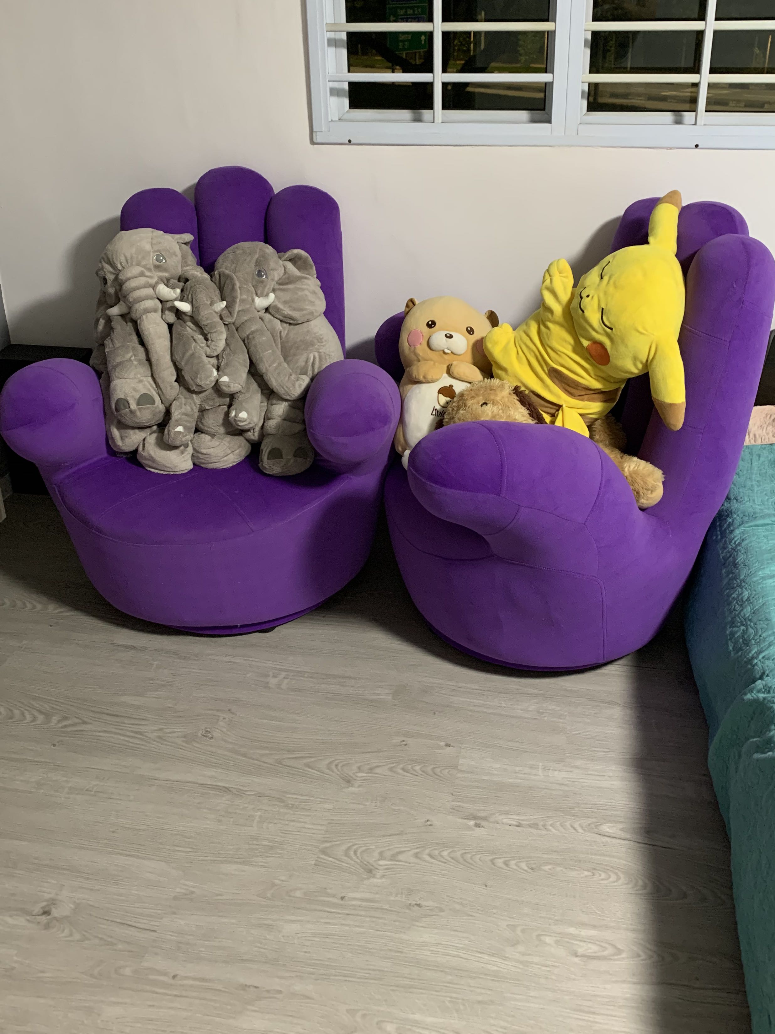 Finger shaped sofa chair, Furniture & Home Living, Furniture, Sofas on ...