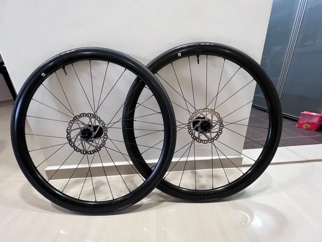 Giant PR-2 Disc Wheelset, Sports Equipment, Bicycles & Parts, Parts ...