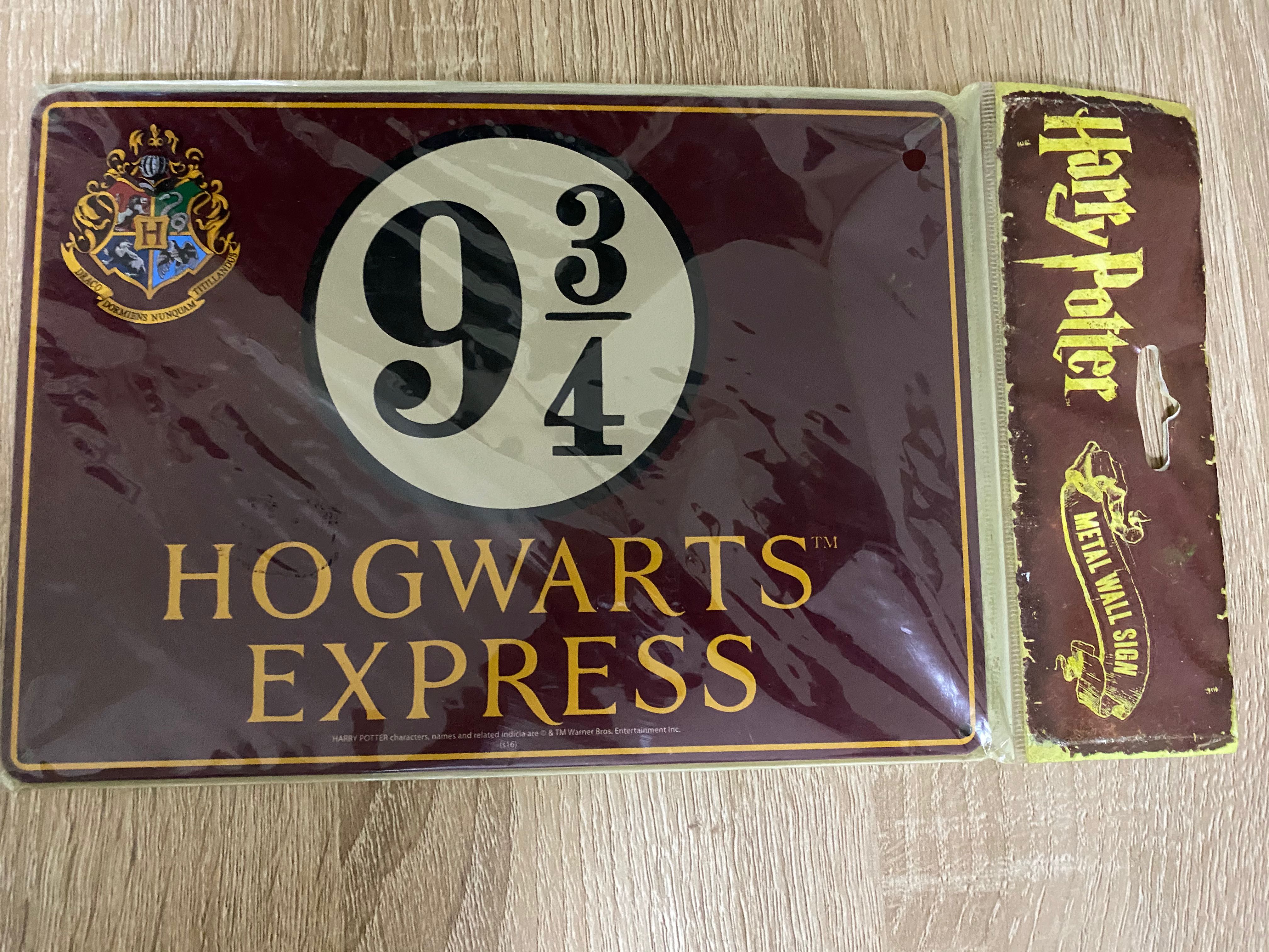 Hogwarts Express Metal Wall Sign, Hobbies & Toys, Memorabilia ...